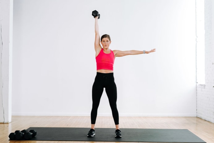 35-Minute Dumbbell Ab Workout (Video) | Nourish Move Love